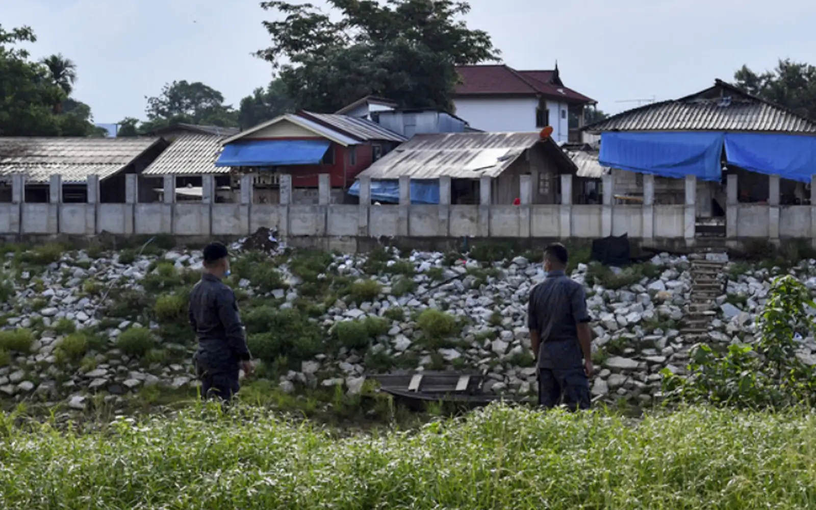 Sultan Kelantan titah muktamad cadangan bina tembok Sungai Golok | FMT