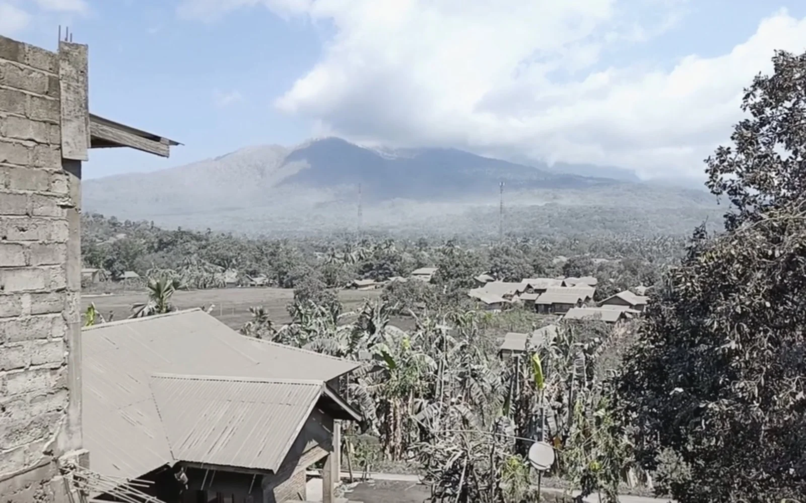 Indonesian volcano erupts again a day after killing 9 | FMT