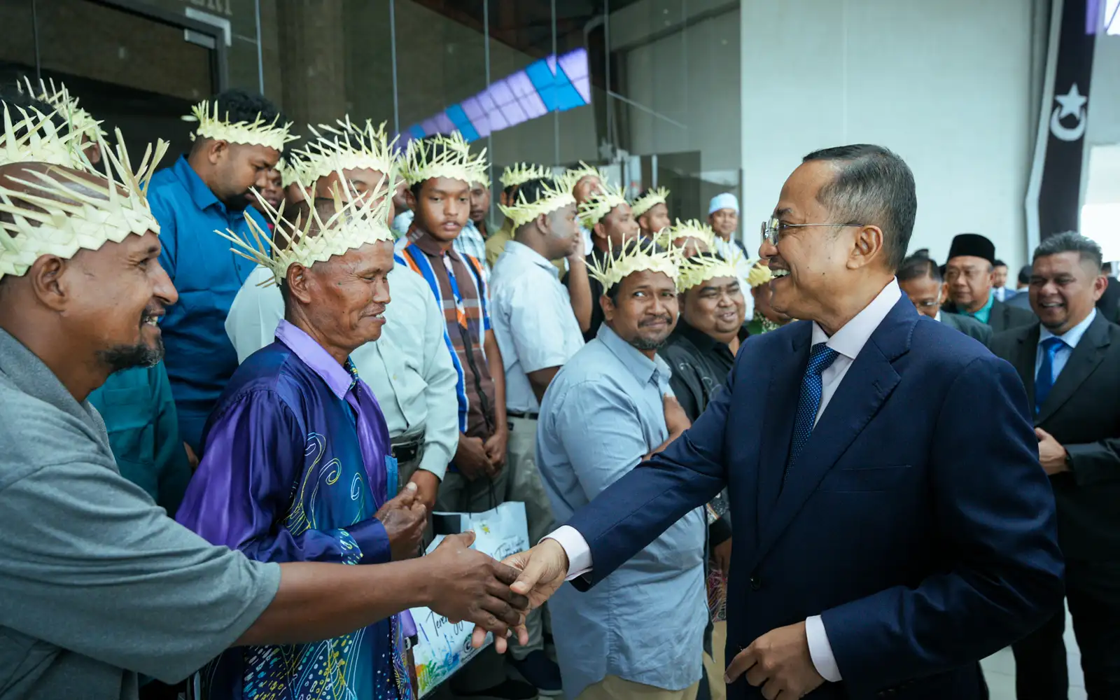 Bonus penjawat awam Terengganu, tunggu MoF lulus, kata Dr Sam | FMT