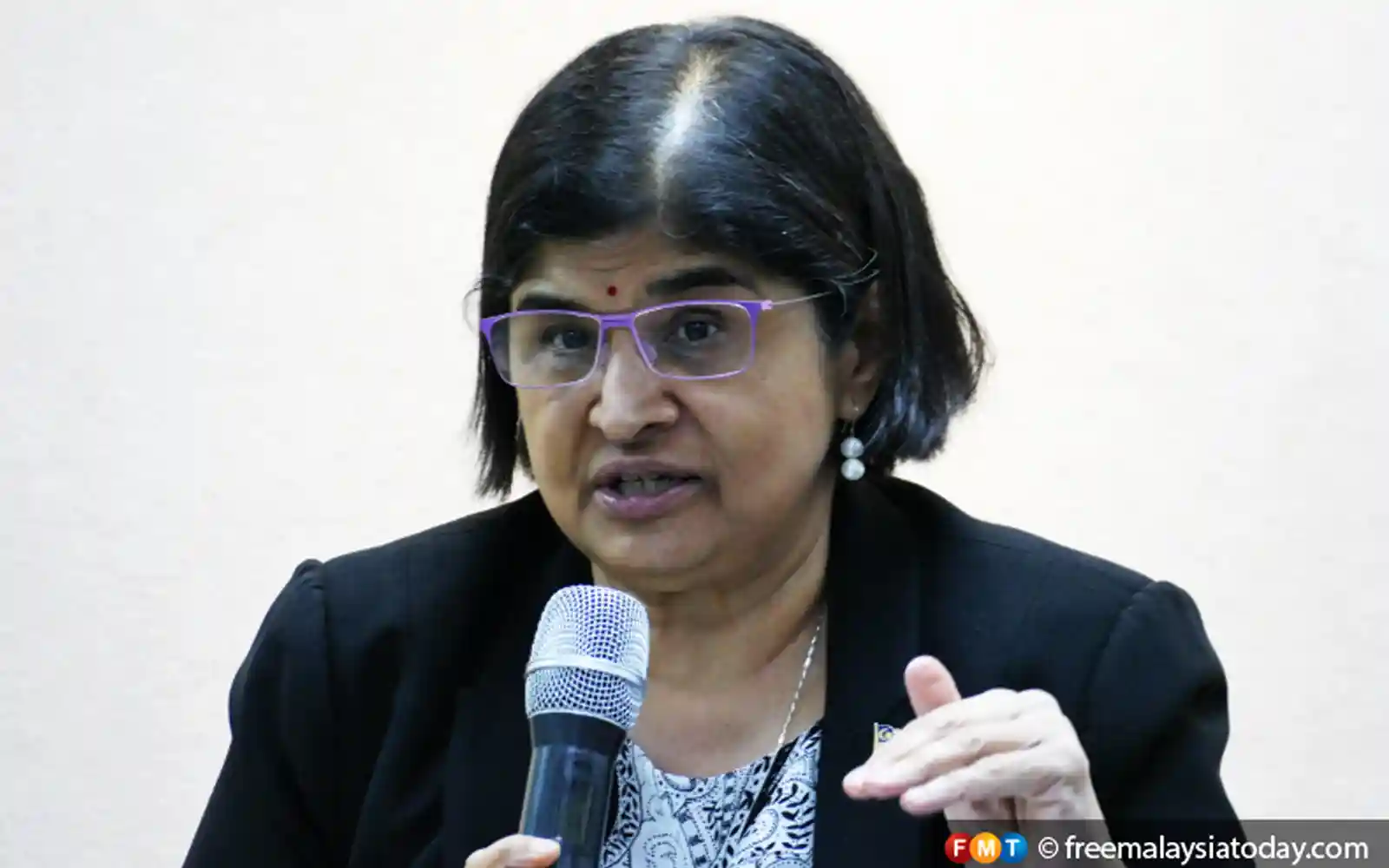 Bar must take lead to defend judiciary’s independence, says Ambiga | FMT