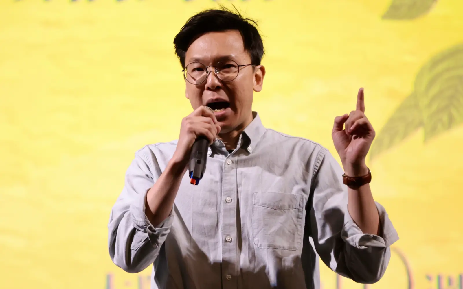 Taiwan officials visit US for quiet talks with Trump’s circle, say ...