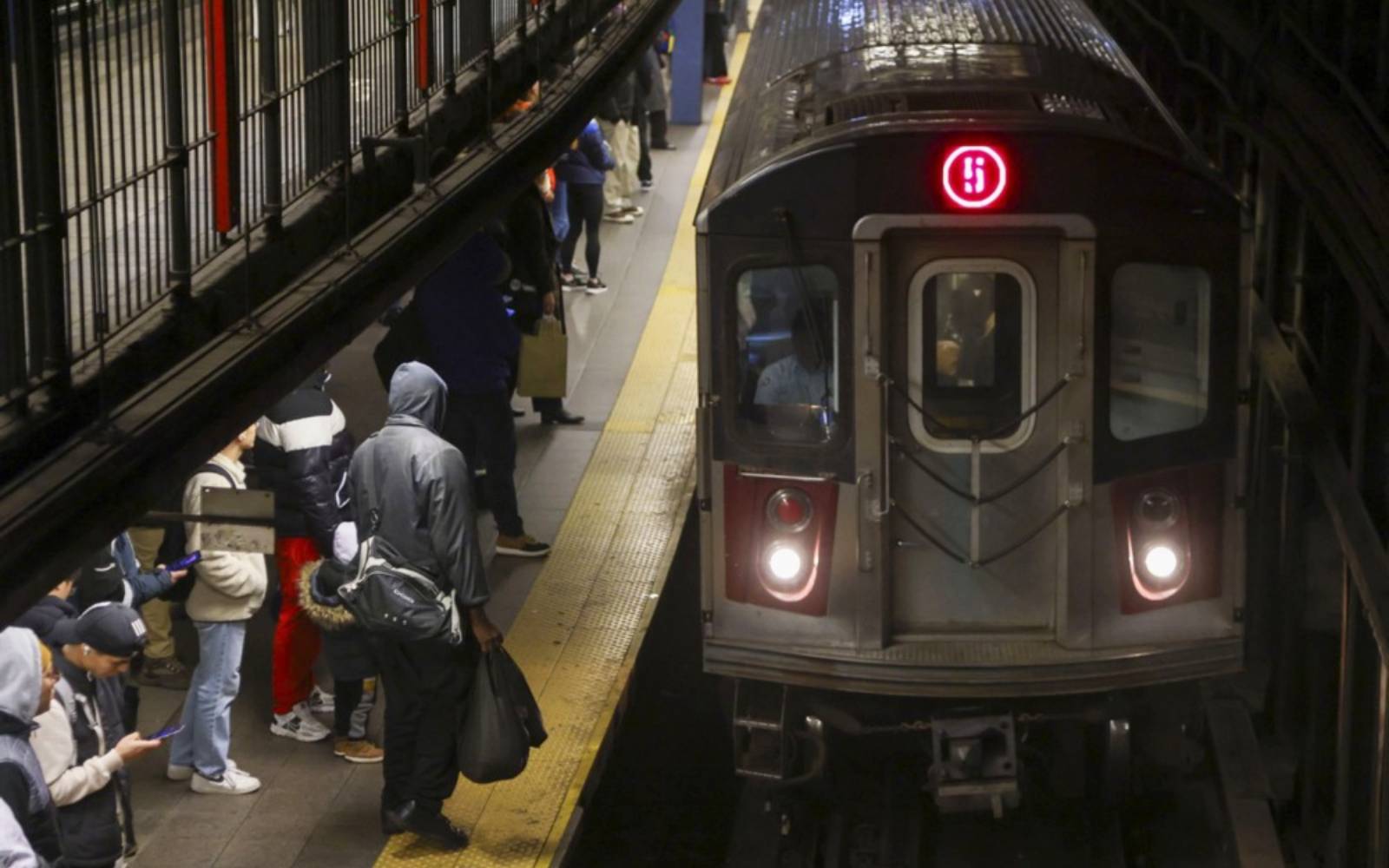 Suspect charged in fatal burning of woman on New York city subway | FMT