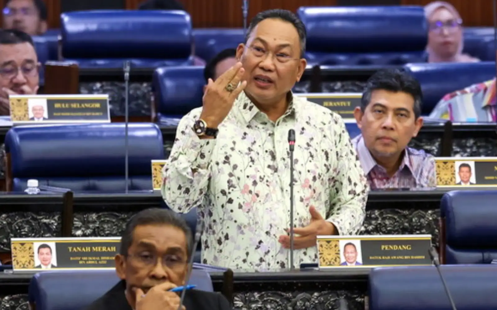 Pendang MP suspended from Dewan Rakyat for 10 days | FMT