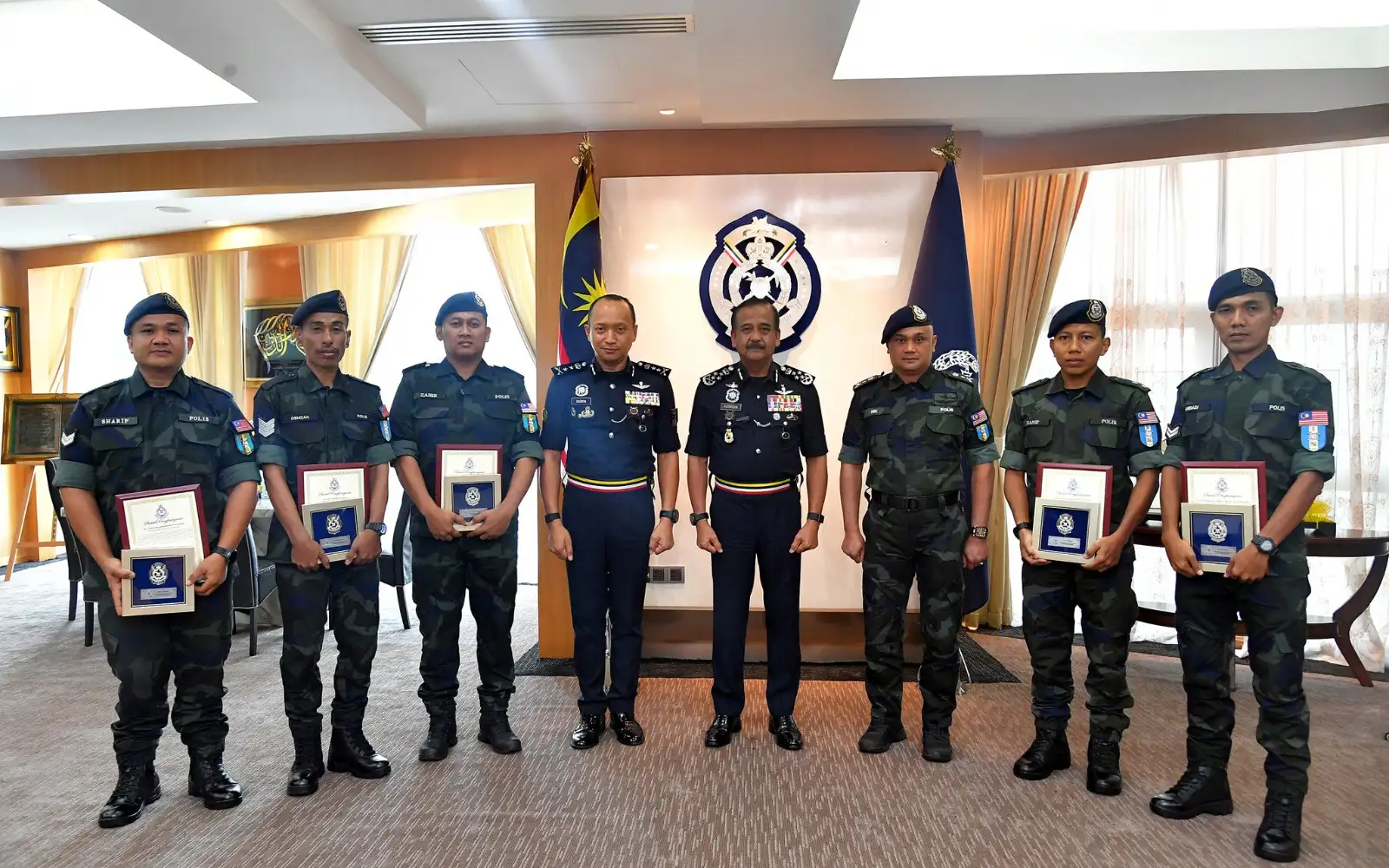 5 cops get appreciation letters from IGP for rejecting bribes | FMT
