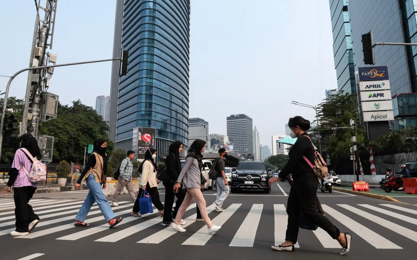 Axiata, Sinar Mas ink deal to merge Indonesian units | FMT