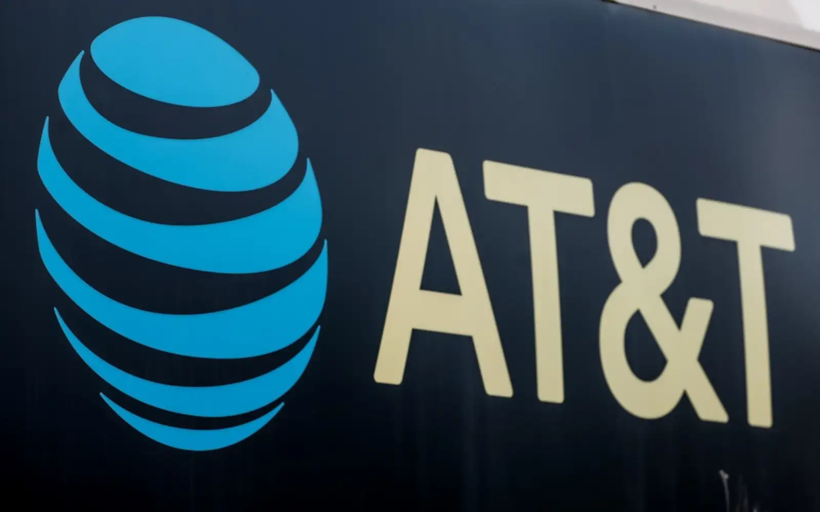 AT&T, Verizon say networks now clear after Salt Typhoon hack | FMT