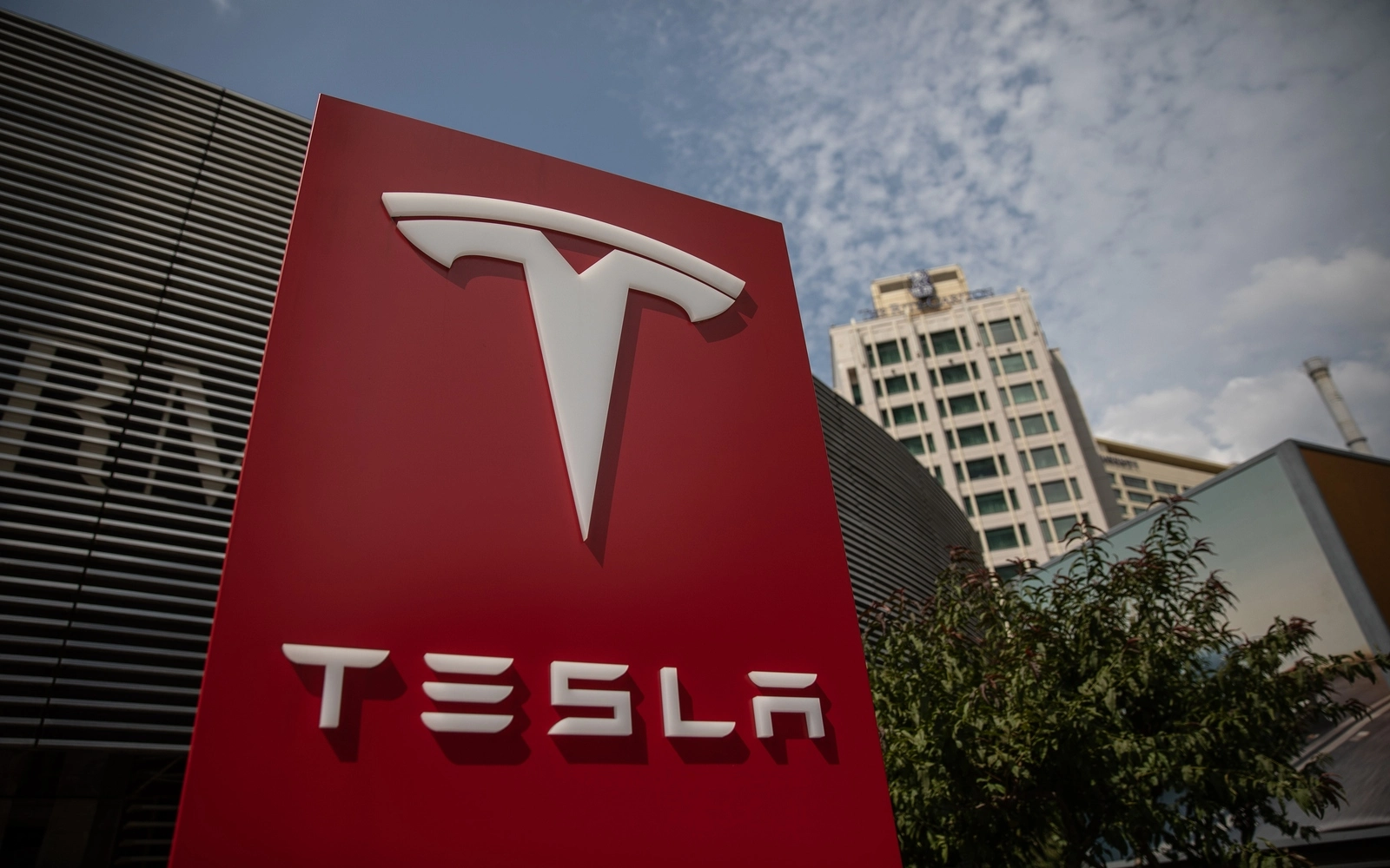 Tesla’s Shanghai megafactory to complete by year-end | FMT