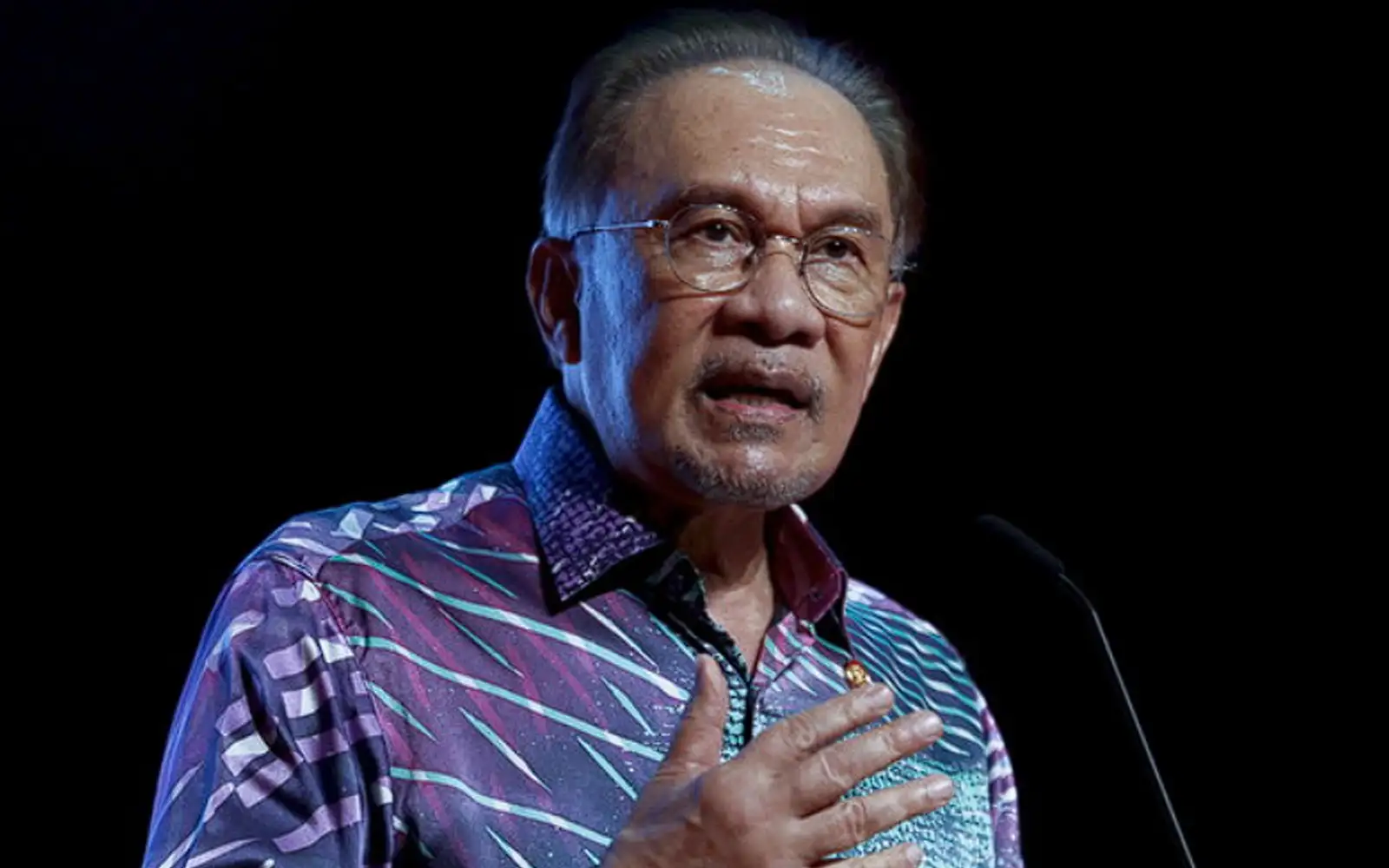 I can’t be vengeful, Anwar says on Najib’s pardon bid | FMT