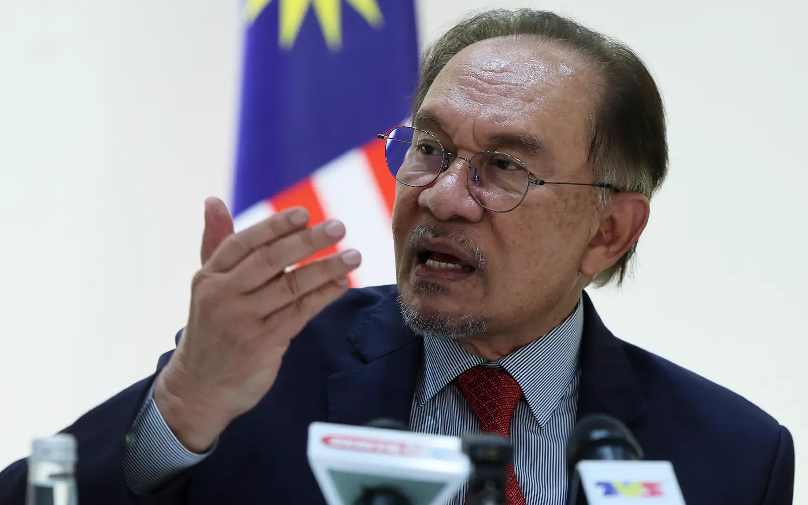 Anwar confident Petronas-Petros gas issue resolved | FMT