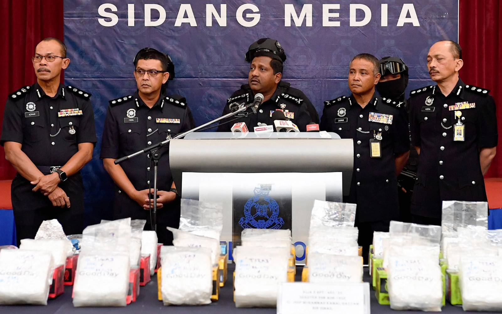 3 termasuk warga Britain ditahan bersama lebih 61kg dadah di KLIA | FMT