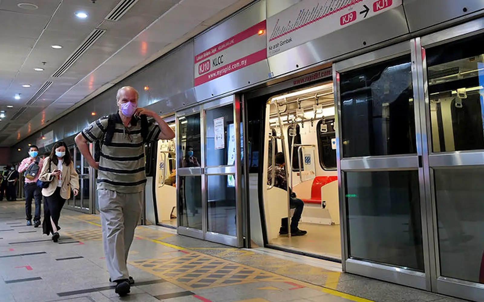 KLCC LRT station temporarily closed after switchbox fire | FMT