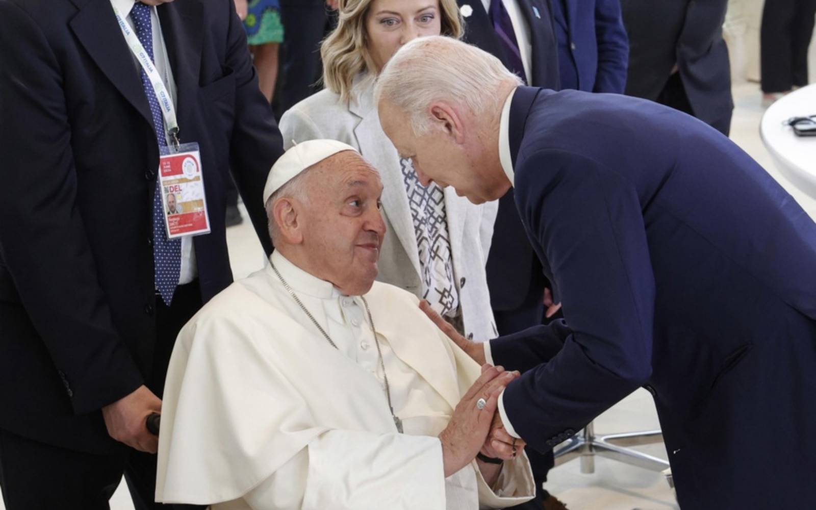Biden awards Pope Francis medal of freedom, highest US civilian honour | FMT