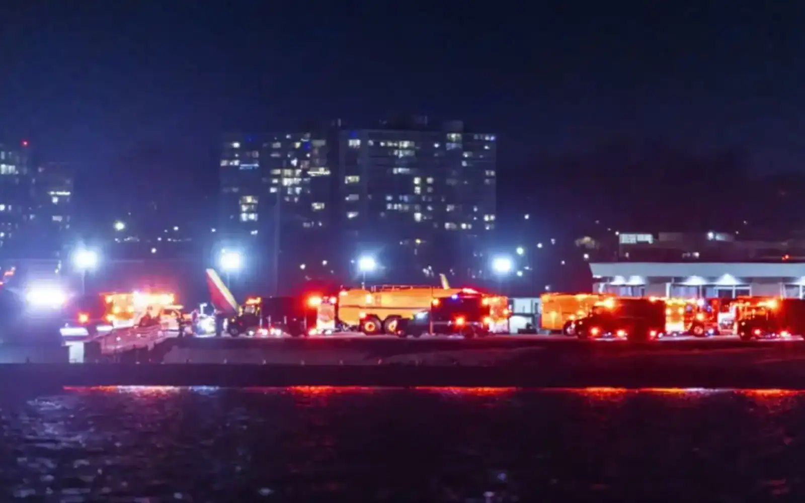 Air traffic control audio captures moments before and after Washington ...