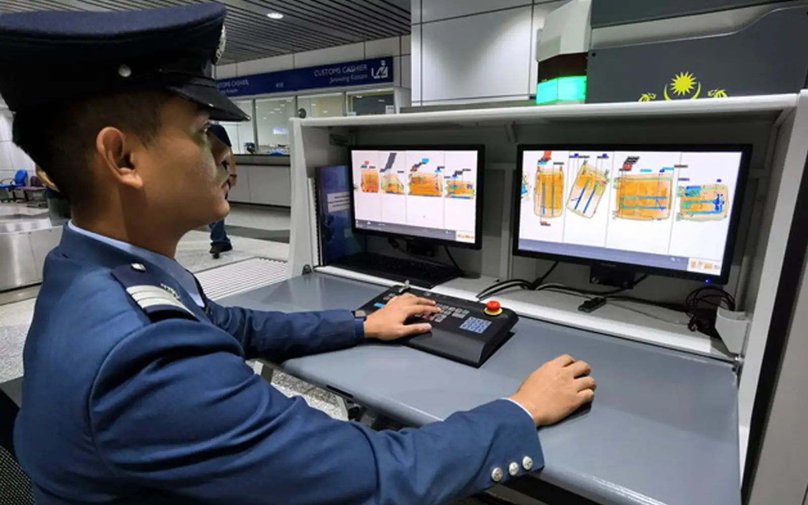 Some customs officers at key checkpoints now wearing body cams | FMT