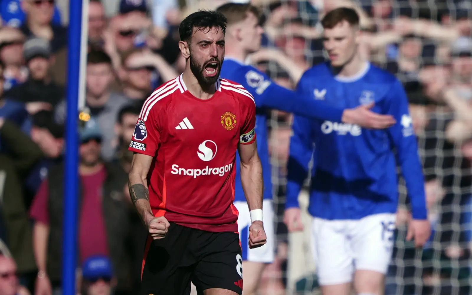Man United earn comeback draw at Everton after VAR reprieve | FMT