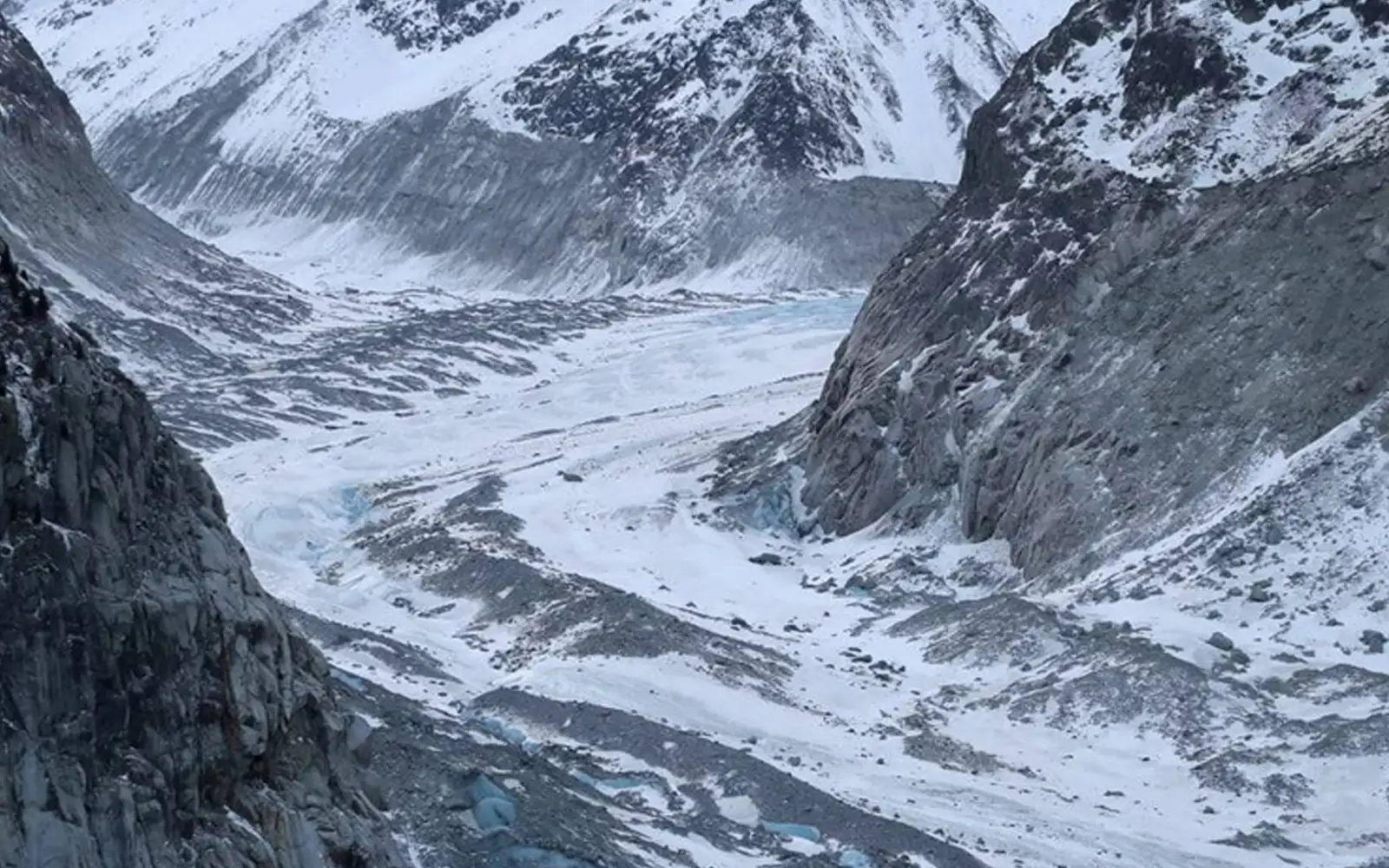 Rescuers search for remaining eight workers after avalanche in India | FMT