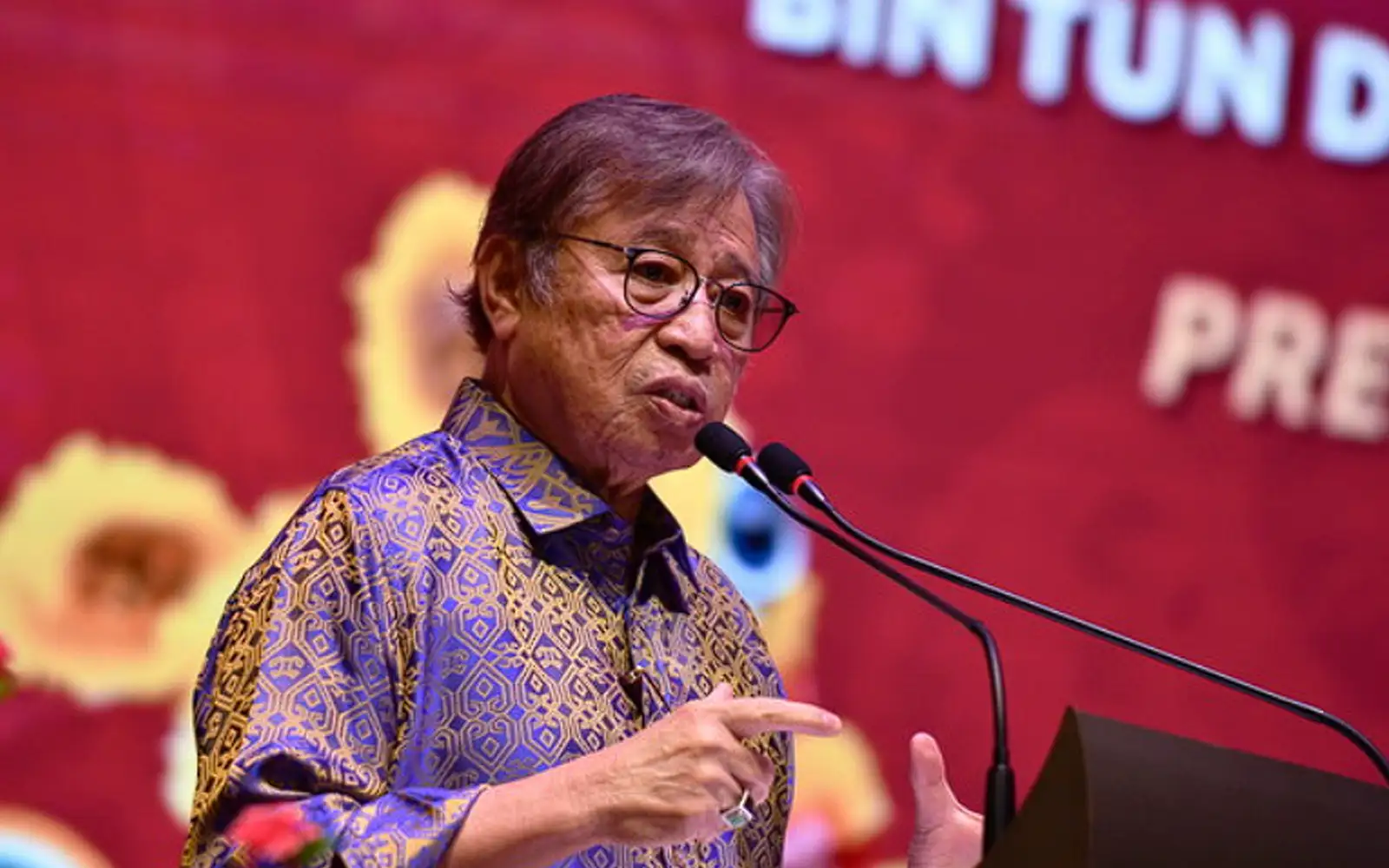 Abang Jo pitches DeepSAR – Sarawak’s own AI model | FMT