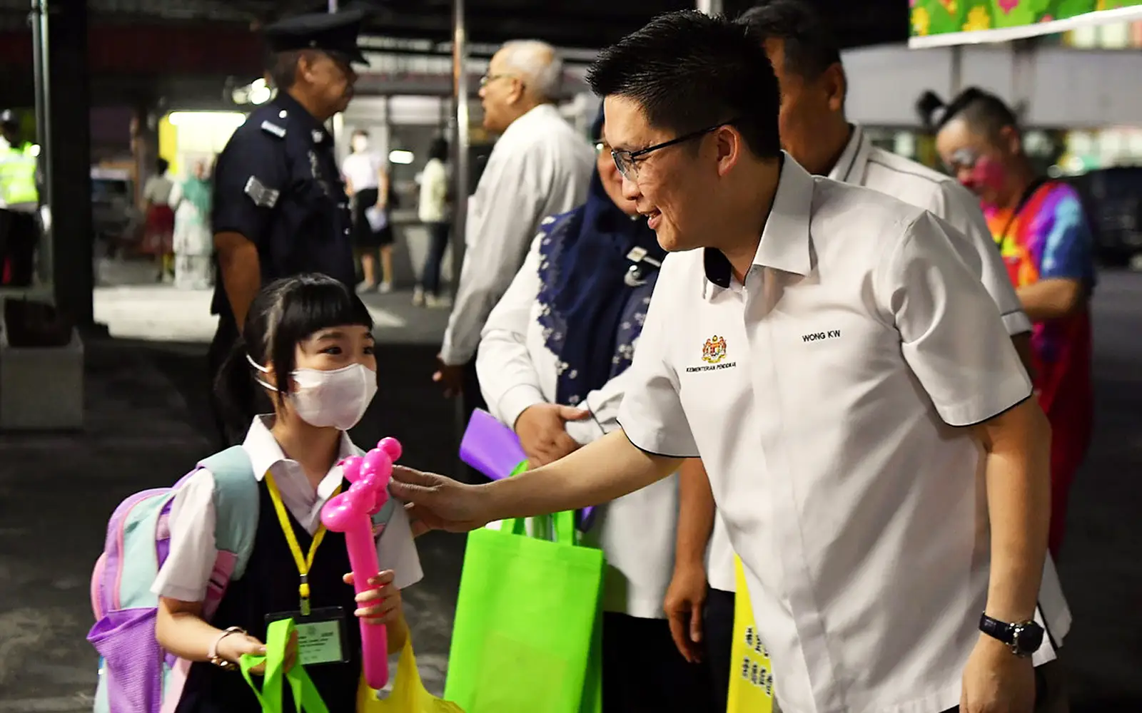 Sekolah perlu patuhi garis panduan cuaca panas, kata timbalan menteri | Hot FM