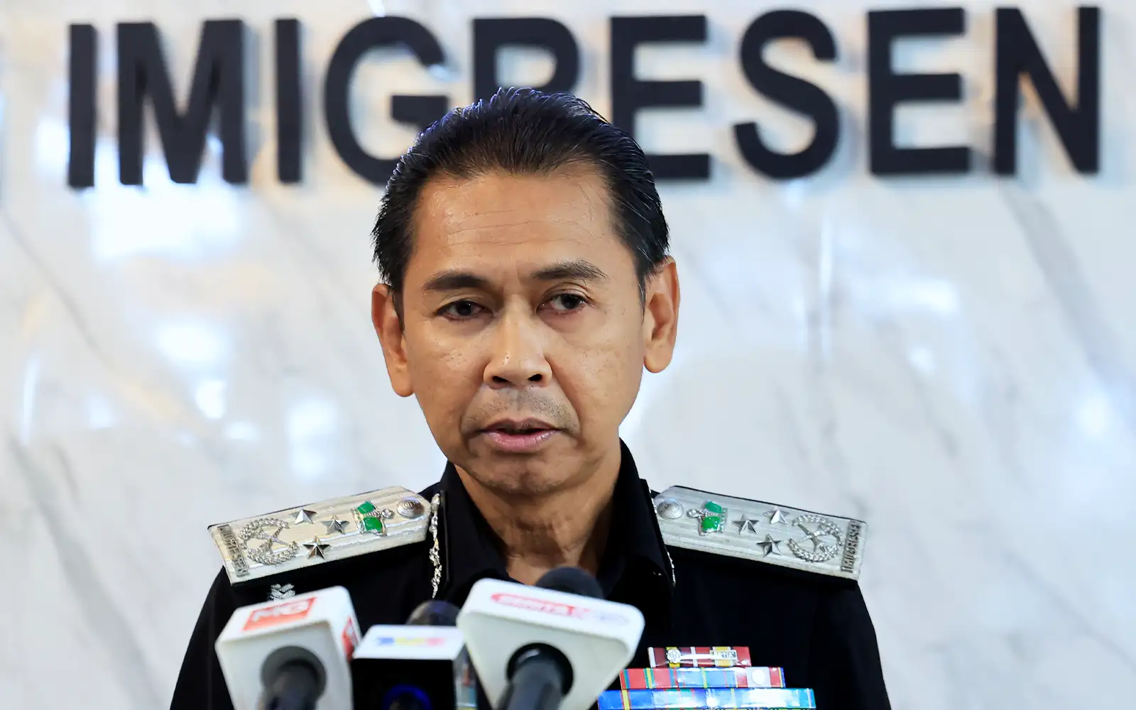 Foreigners use ‘guerilla tactics’ to evade arrest by immigration in ...