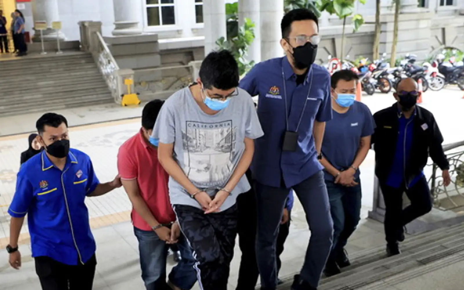 5 fined RM3,000 each for submitting false birth registration info | FMT