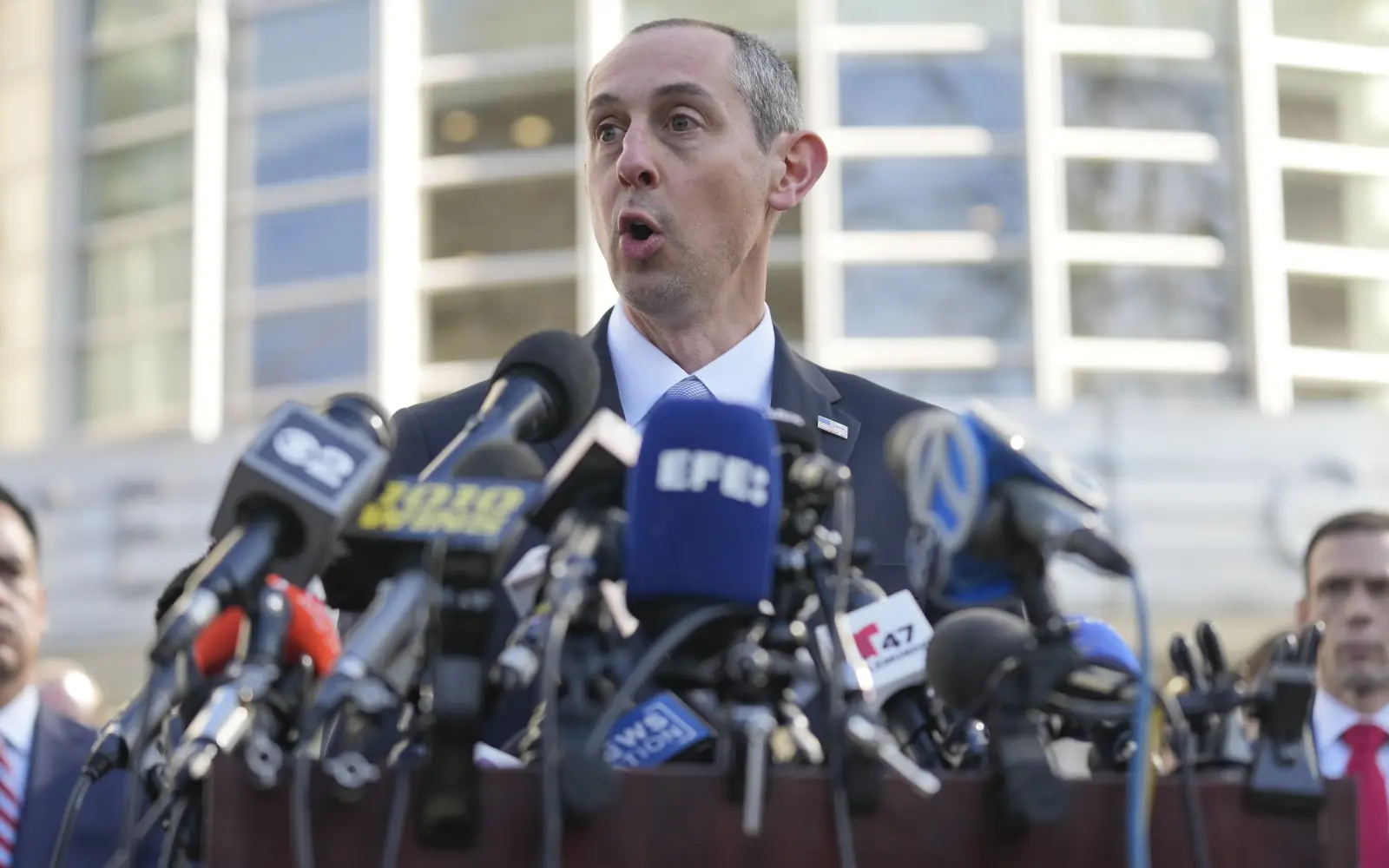 Mexico ‘fast-track’ expulsion of drug lords to US broke law, say ...