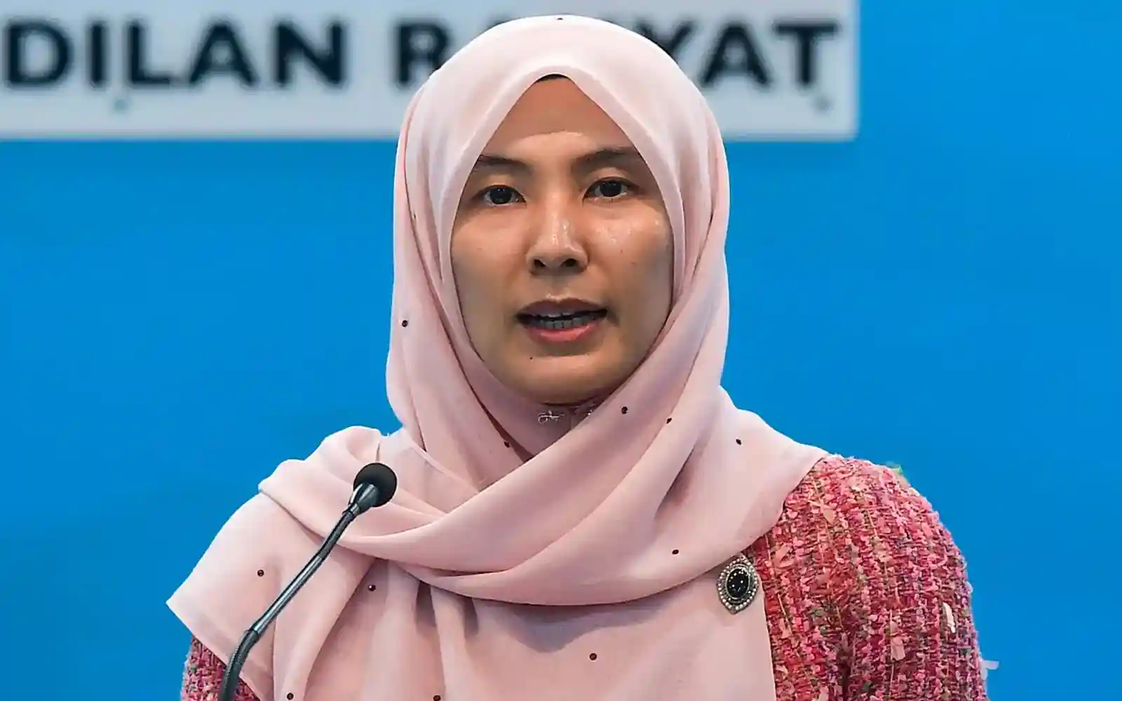 Izzah mahu buktikan mampu daki hierarki PKR atas upaya sendiri | FMT