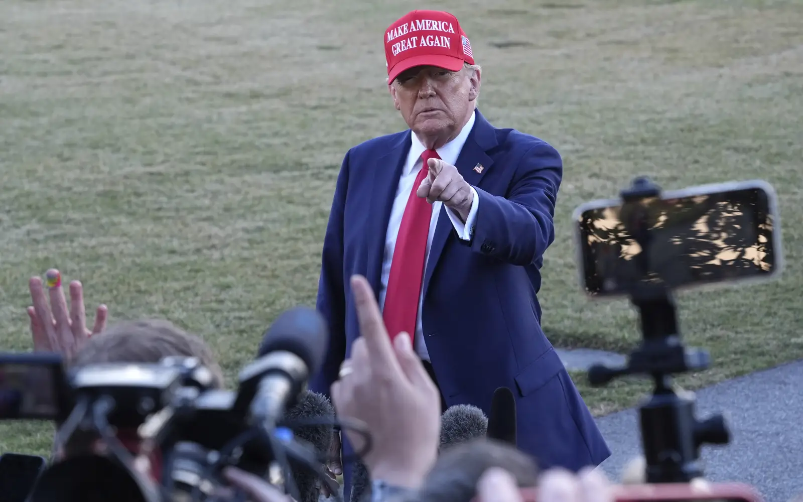 Mexico, Canada seek to forestall Trump’s tariffs with anti-drug efforts ...