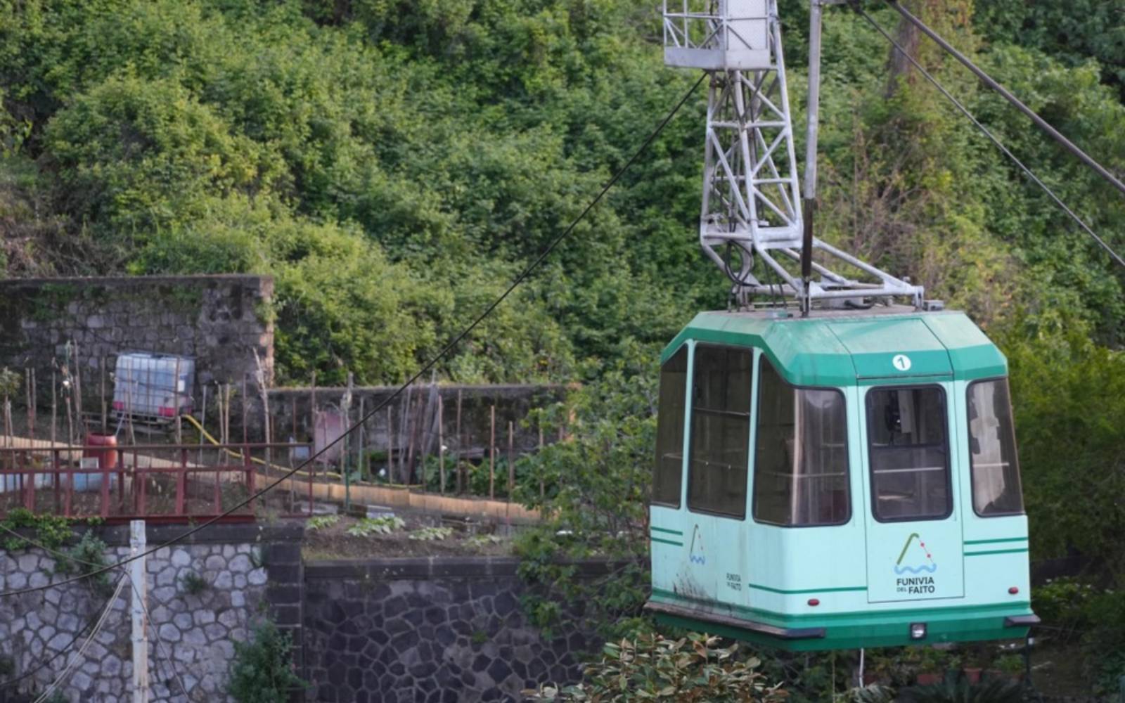 Italian cable-car crash leaves 4 dead | FMT