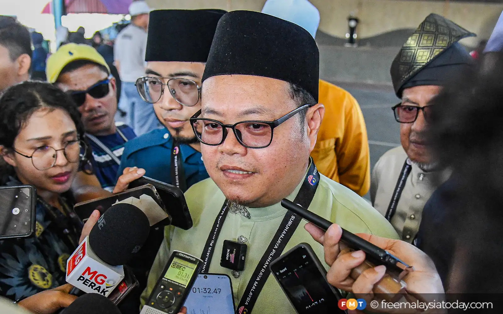 PN’s Muhaimin pledges to shut down illegal pig farms | FMT