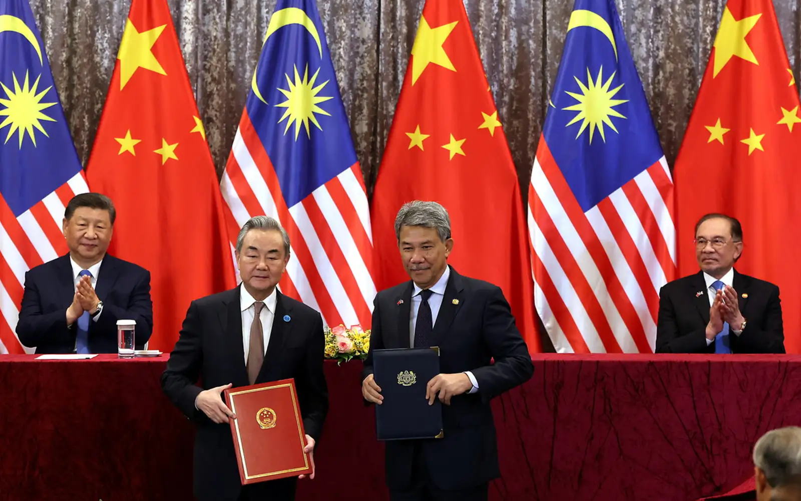 Anwar, Xi saksi pertukaran 31 MoU | Hot FM