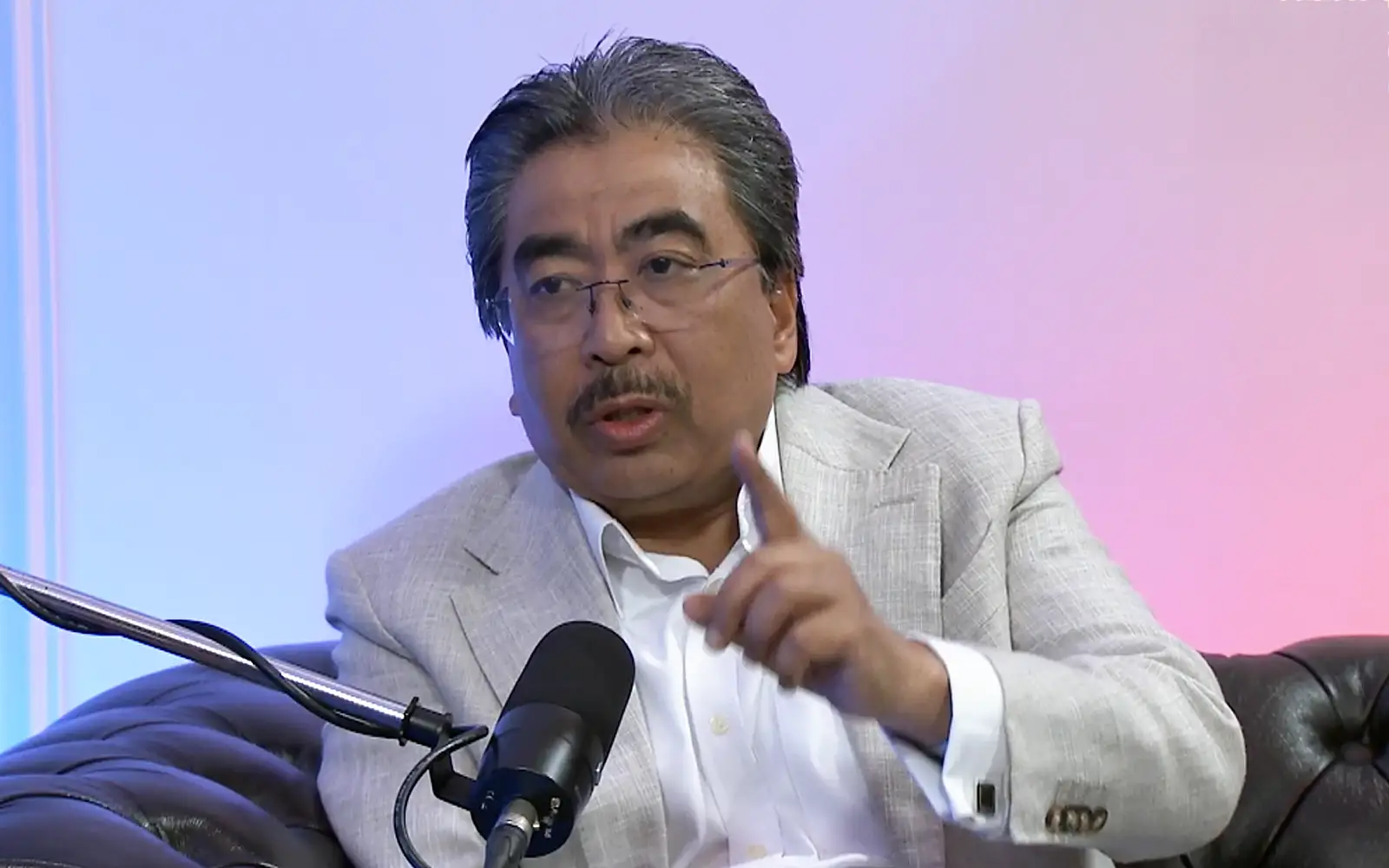Johari blames ignorant meddlers for dragging out Kg Sungai Baru issue | FMT