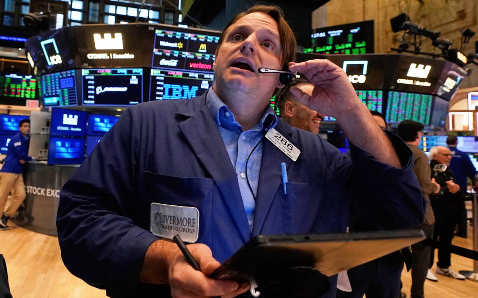 Wall Street ends higher on tech boost, easing tariff tensions | FMT