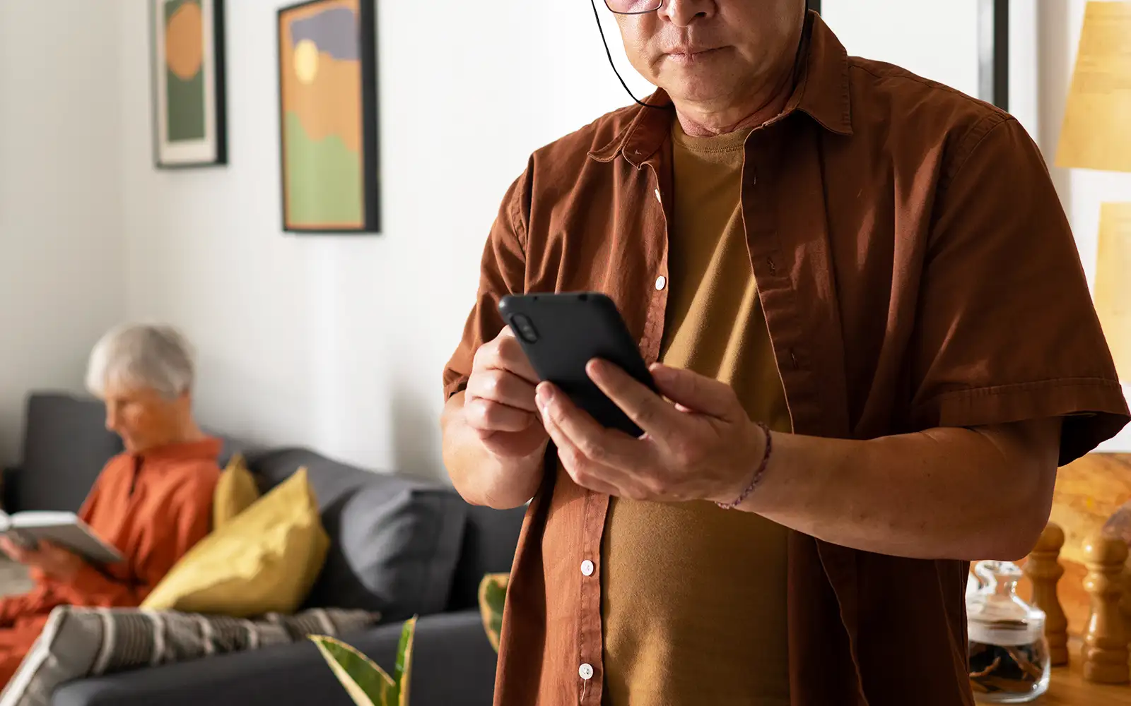 Long-married couples splitting due to social media addiction, says ...