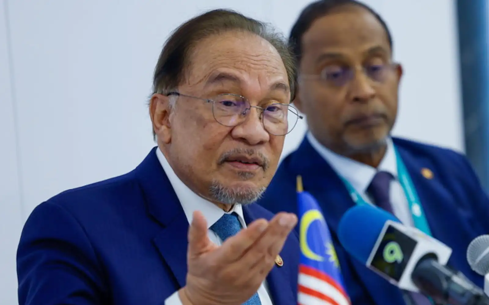 No automatic extensions for judges, civil servants, says PM | FMT