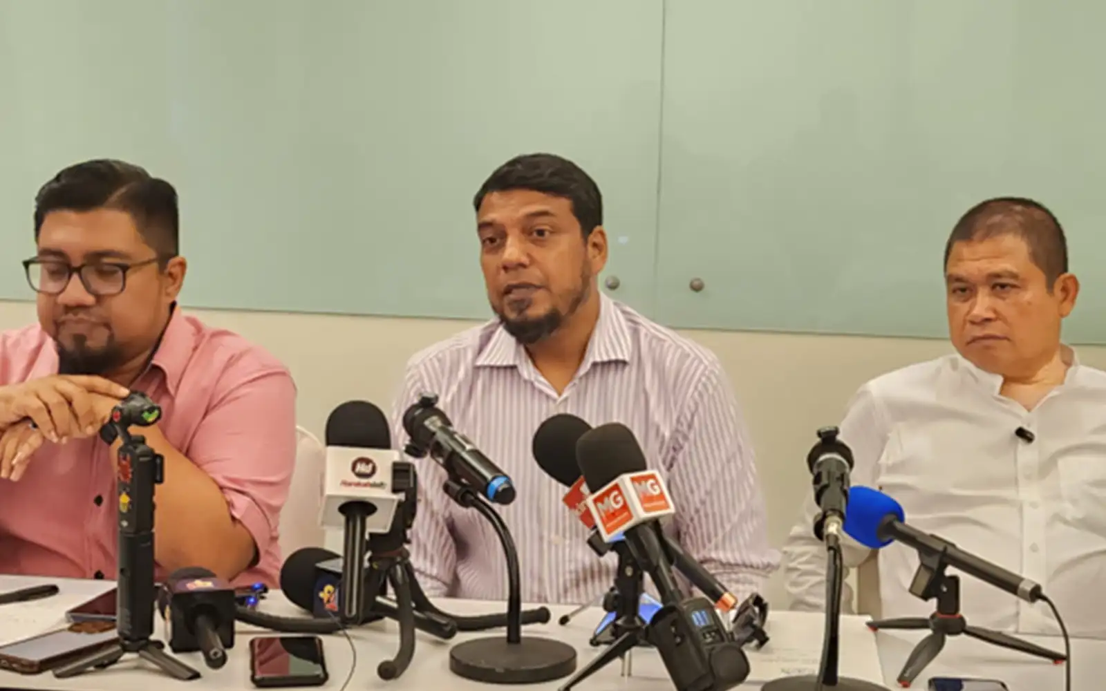 Balloon vendor initiates legal action against DBKL officials | FMT