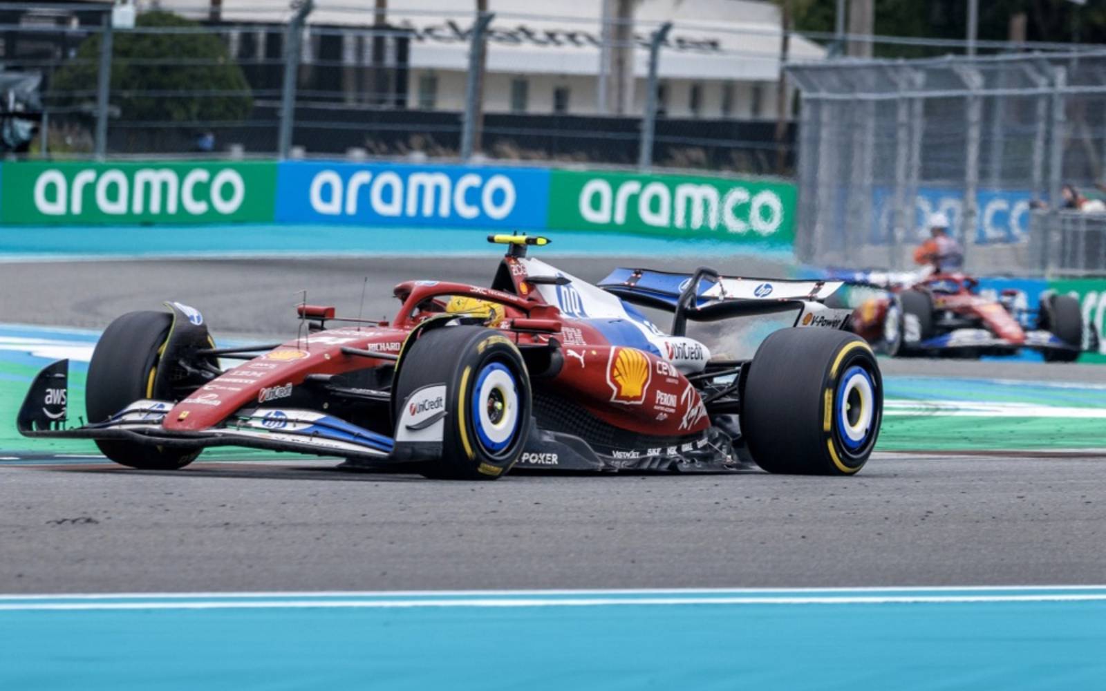 Sarcastic Hamilton tells Ferrari to take a tea-break | FMT