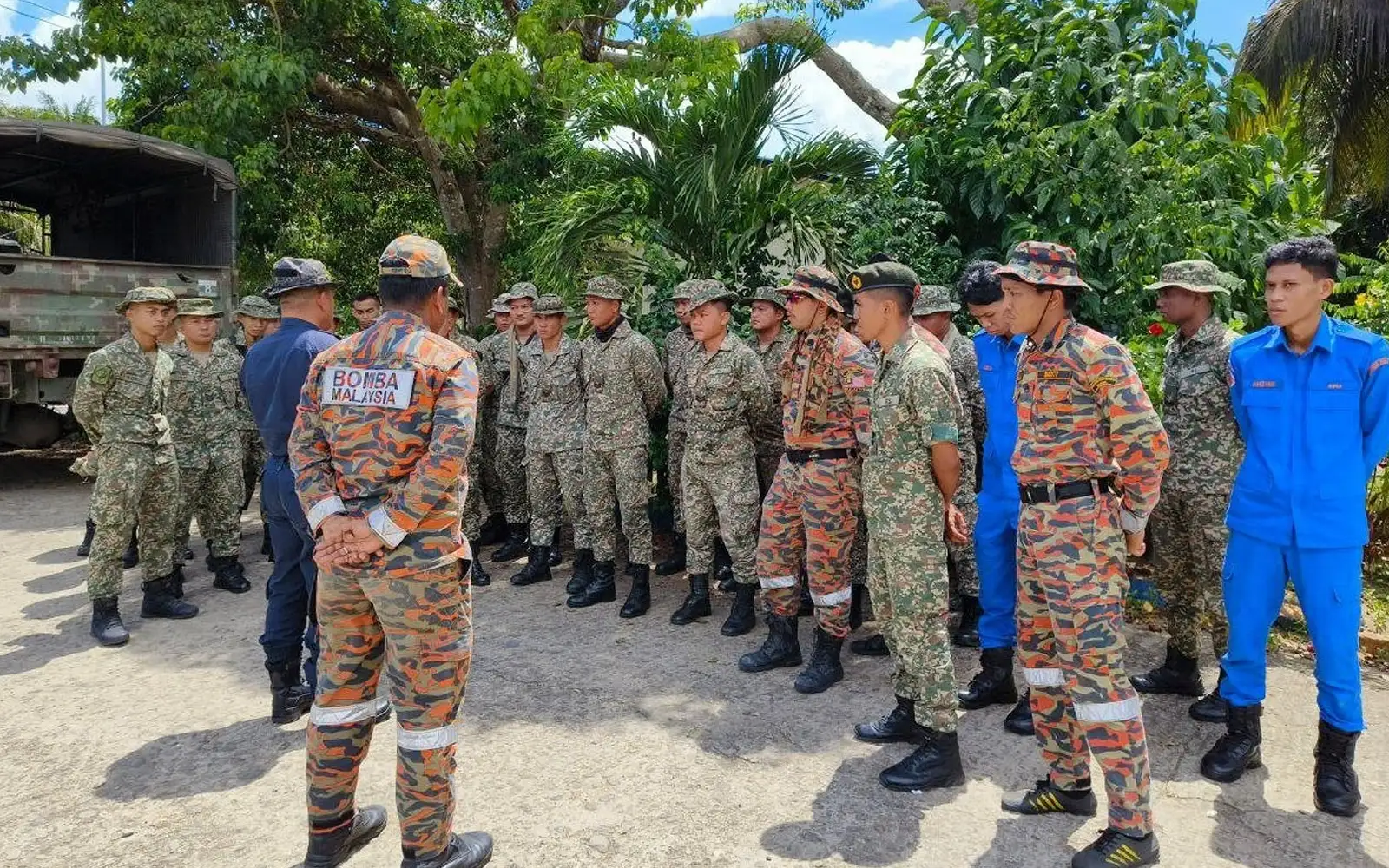 4 friends go missing after entering forest to collect produce | FMT