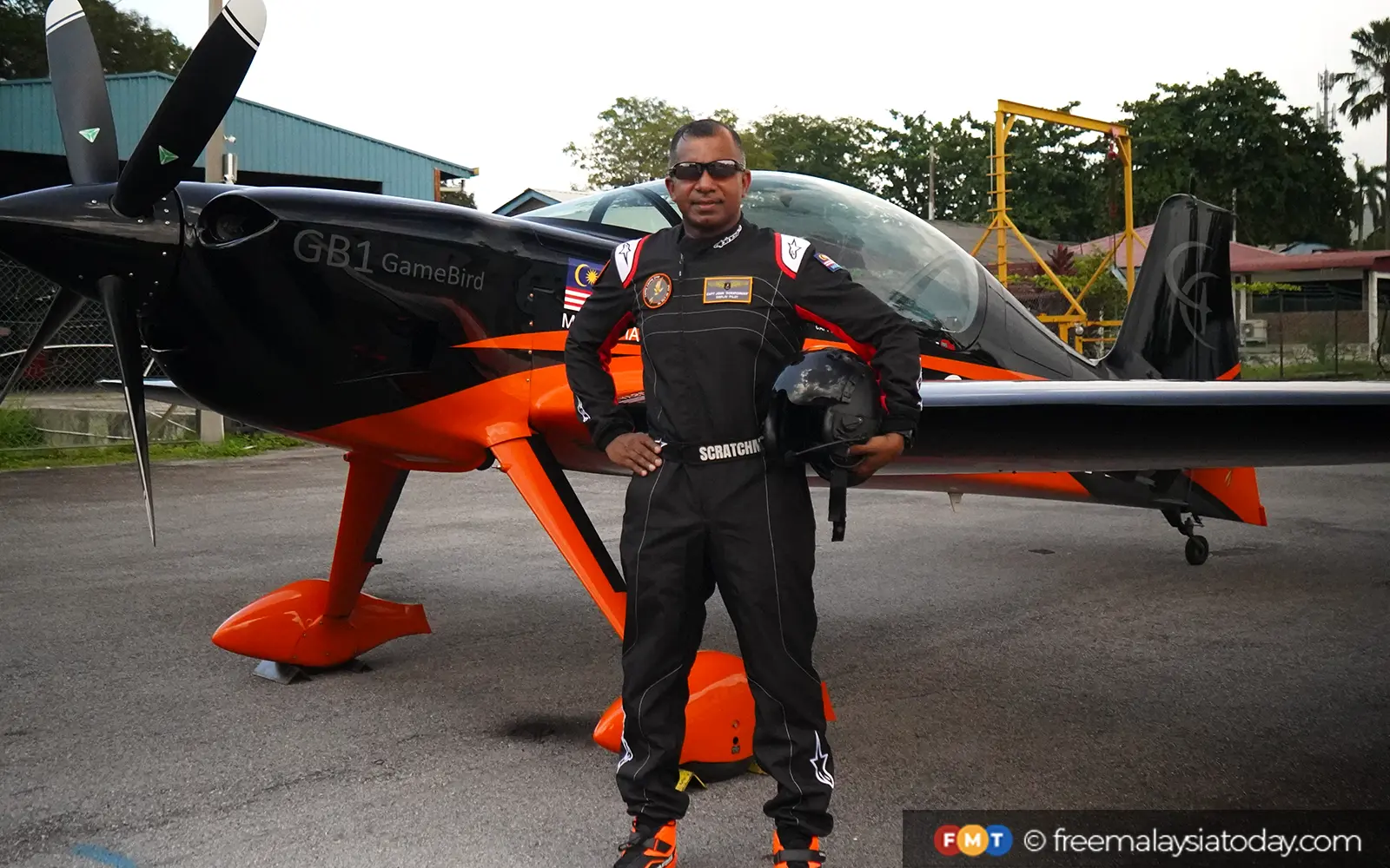 Meet Scratchman, Malaysia’s first qualified civil solo aerobatic pilot | FMT