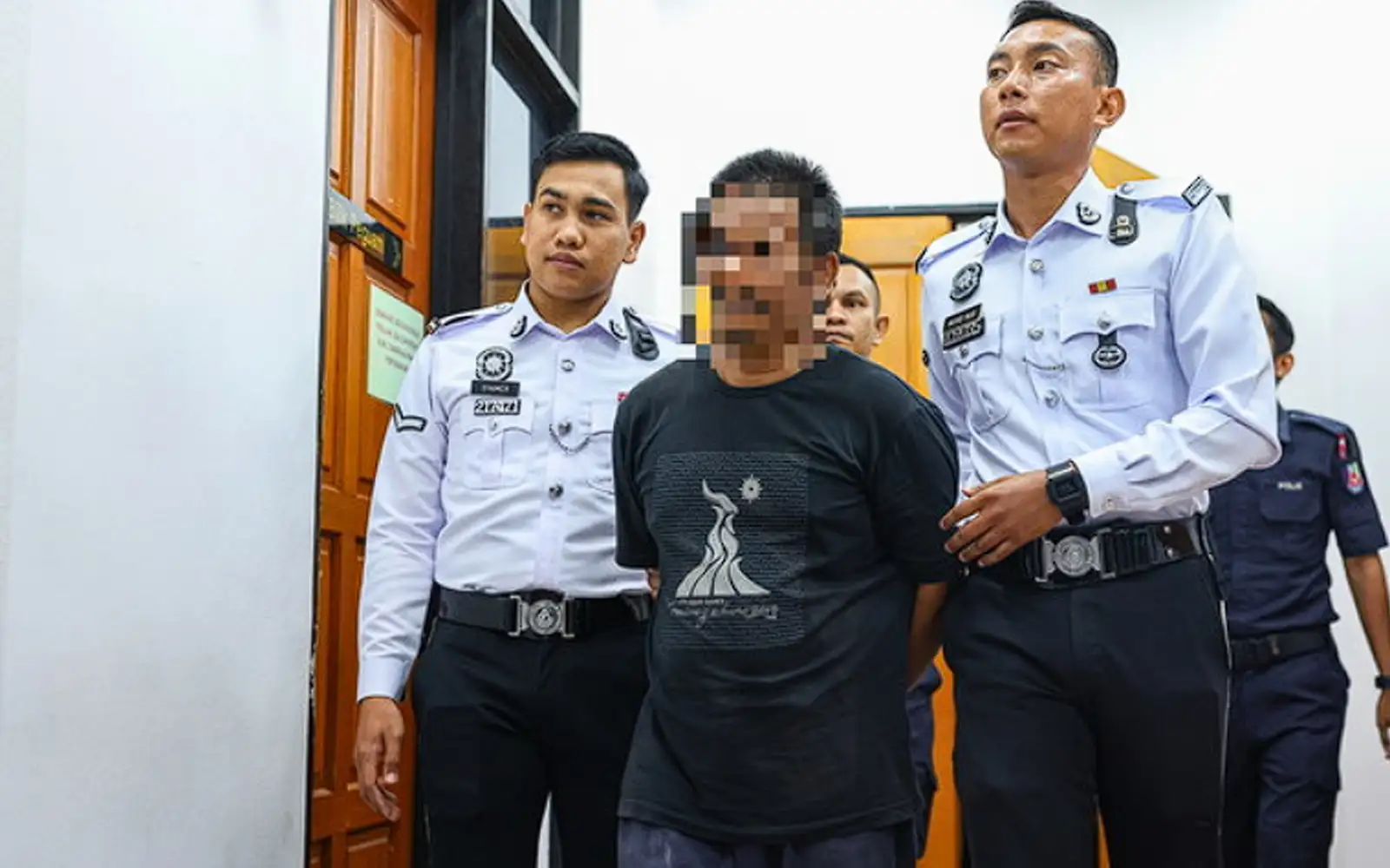 Nahas FRU: Pemandu lori direman 4 hari | FMT