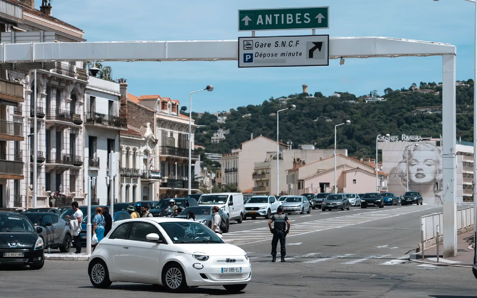 Sabotage suspected after fire cuts power to 45,000 in French Riviera | FMT