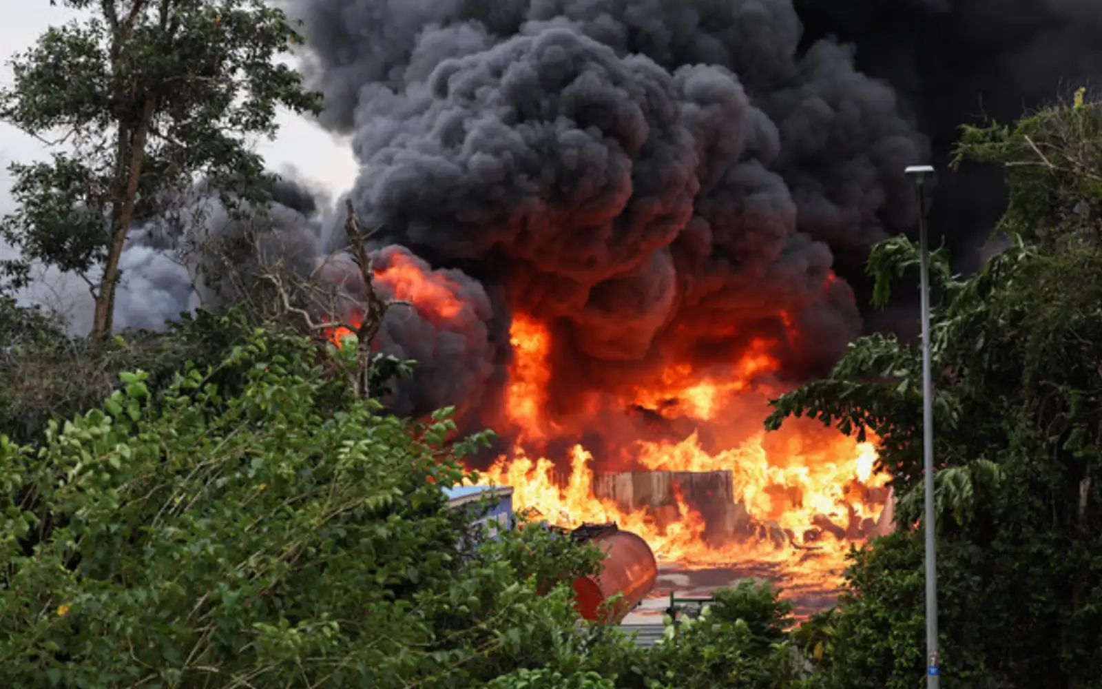 Factory believed to be oil storage facility up in flames in Masai | FMT