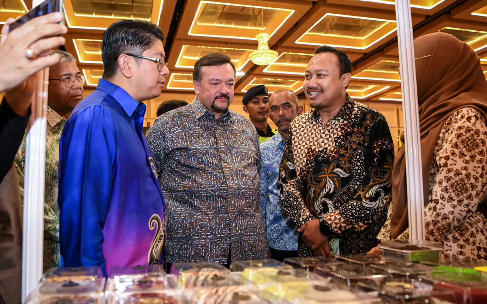 Kerajaan timbang perkenal skim insurans kurang kesan inflasi kos ...